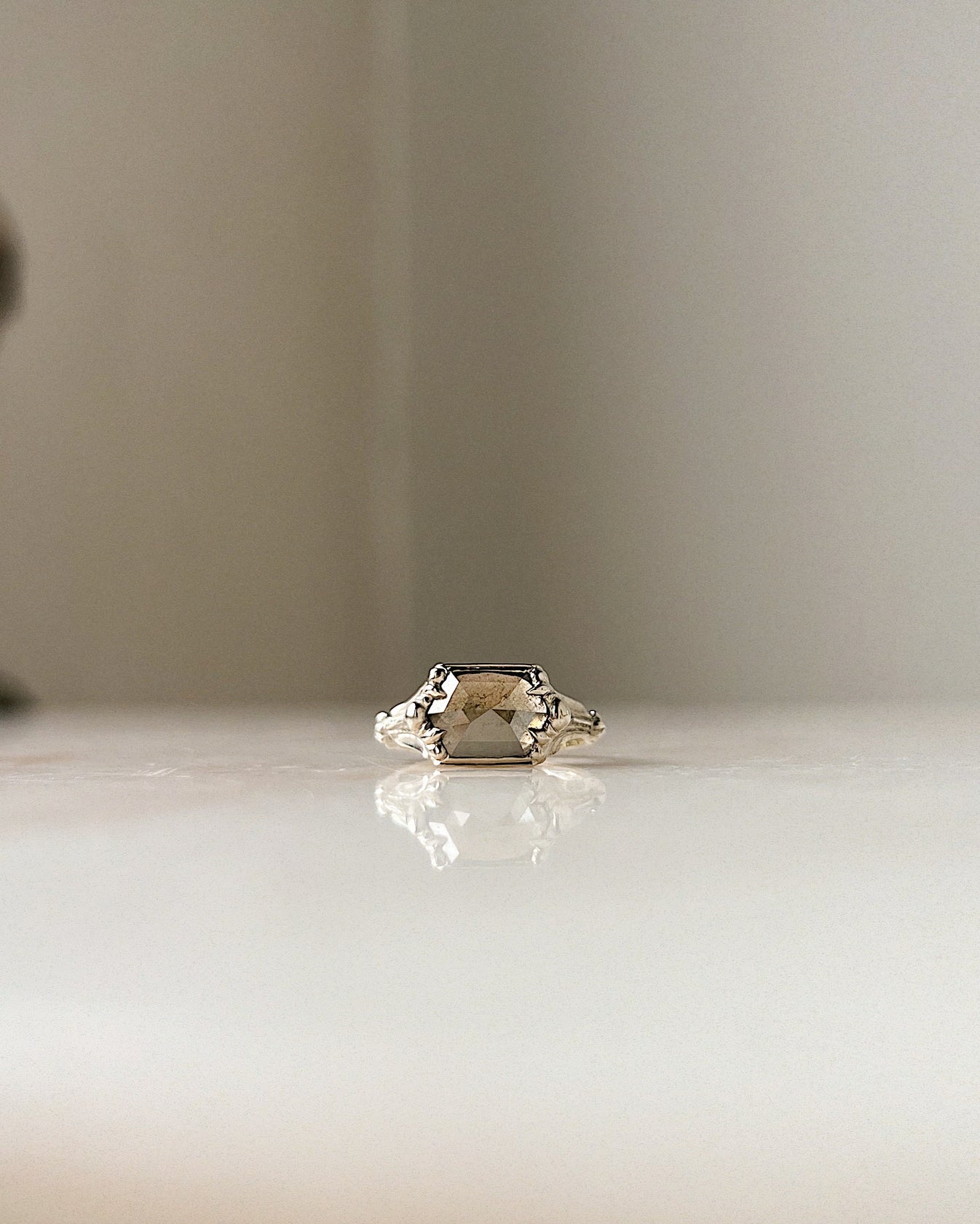 Mausoleum II // One Of A Kind // 14kw // Diamond – Ecclesia