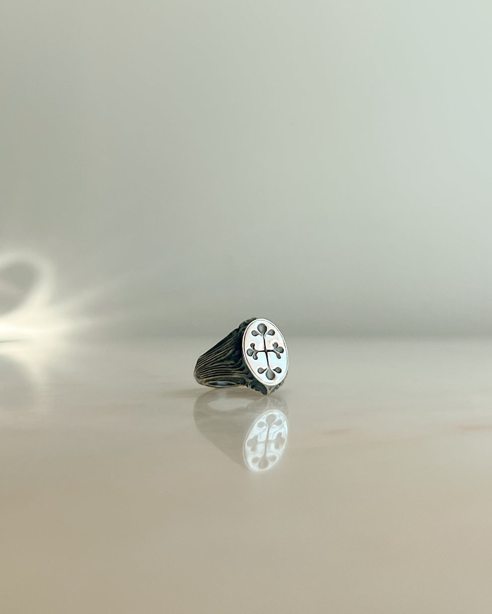 The Vestige // Signet Ring – Ecclesia